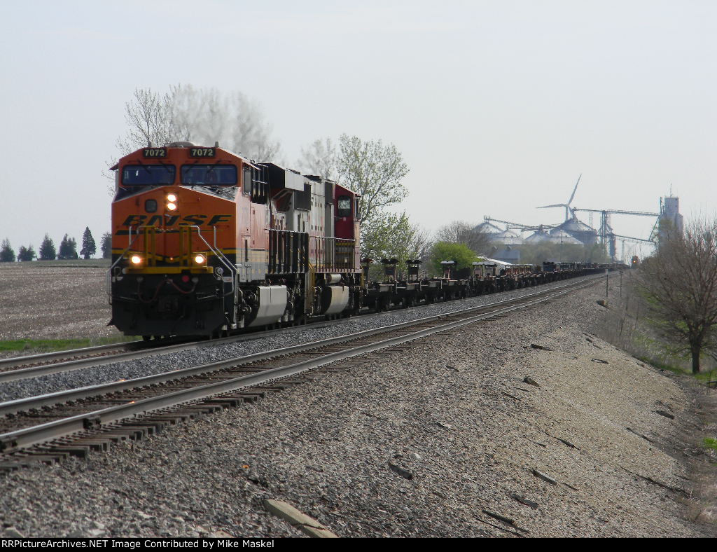 BNSF 7072